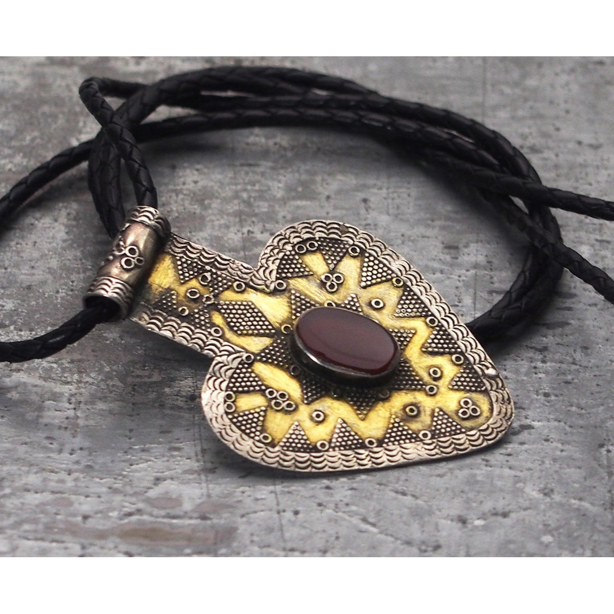 Kazakh Style Richly Detailed Fire Gilded Asyk – Beads of Paradise
